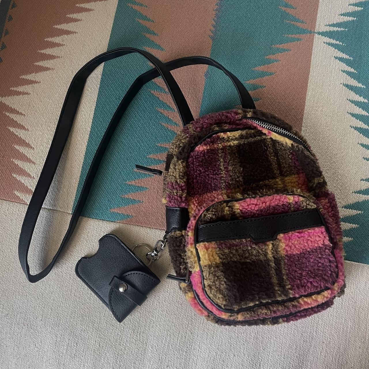 Sherpa mini Backpack Never used - no insecurities... - Depop