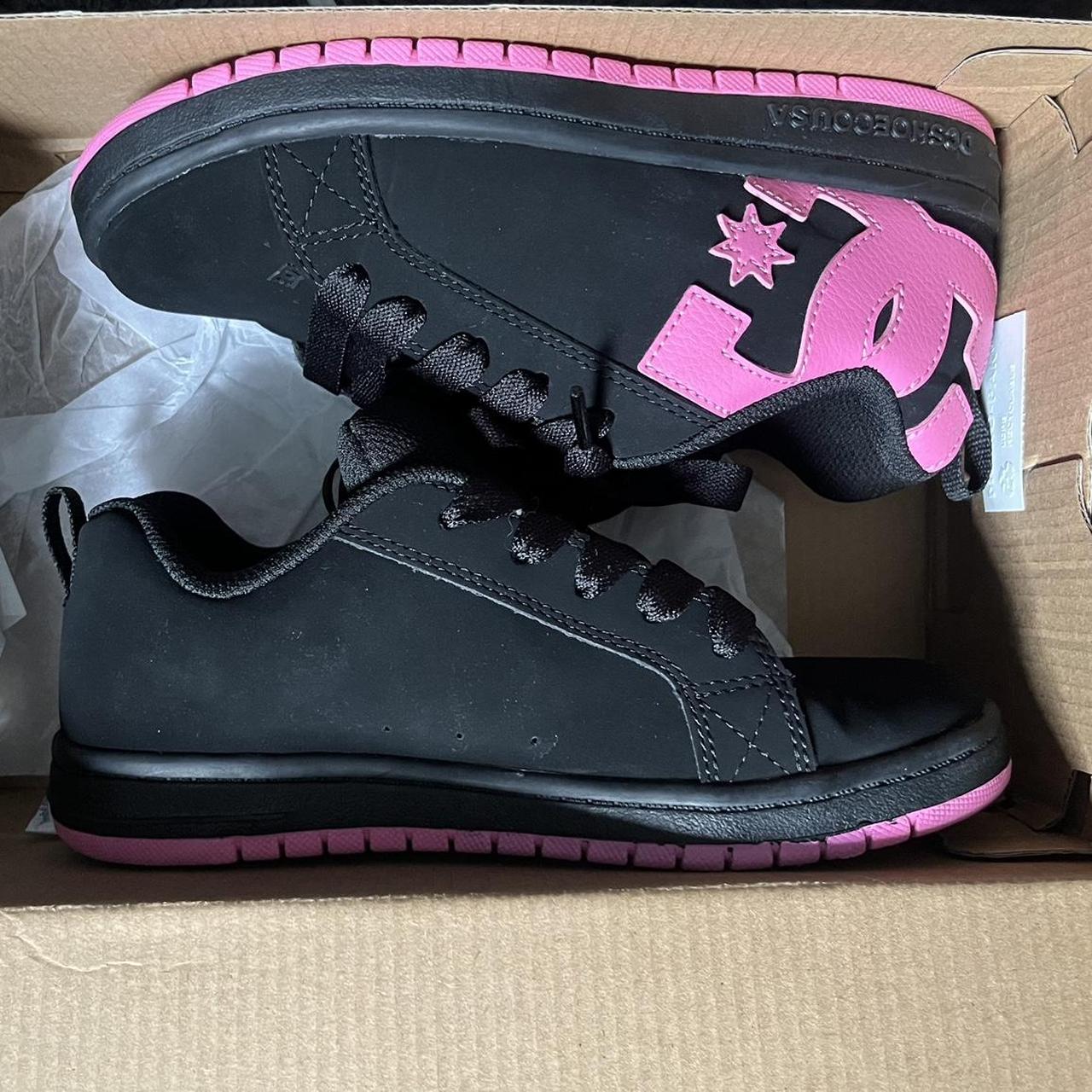 DC Shoes Women's Pink and Black Trainers | Depop
