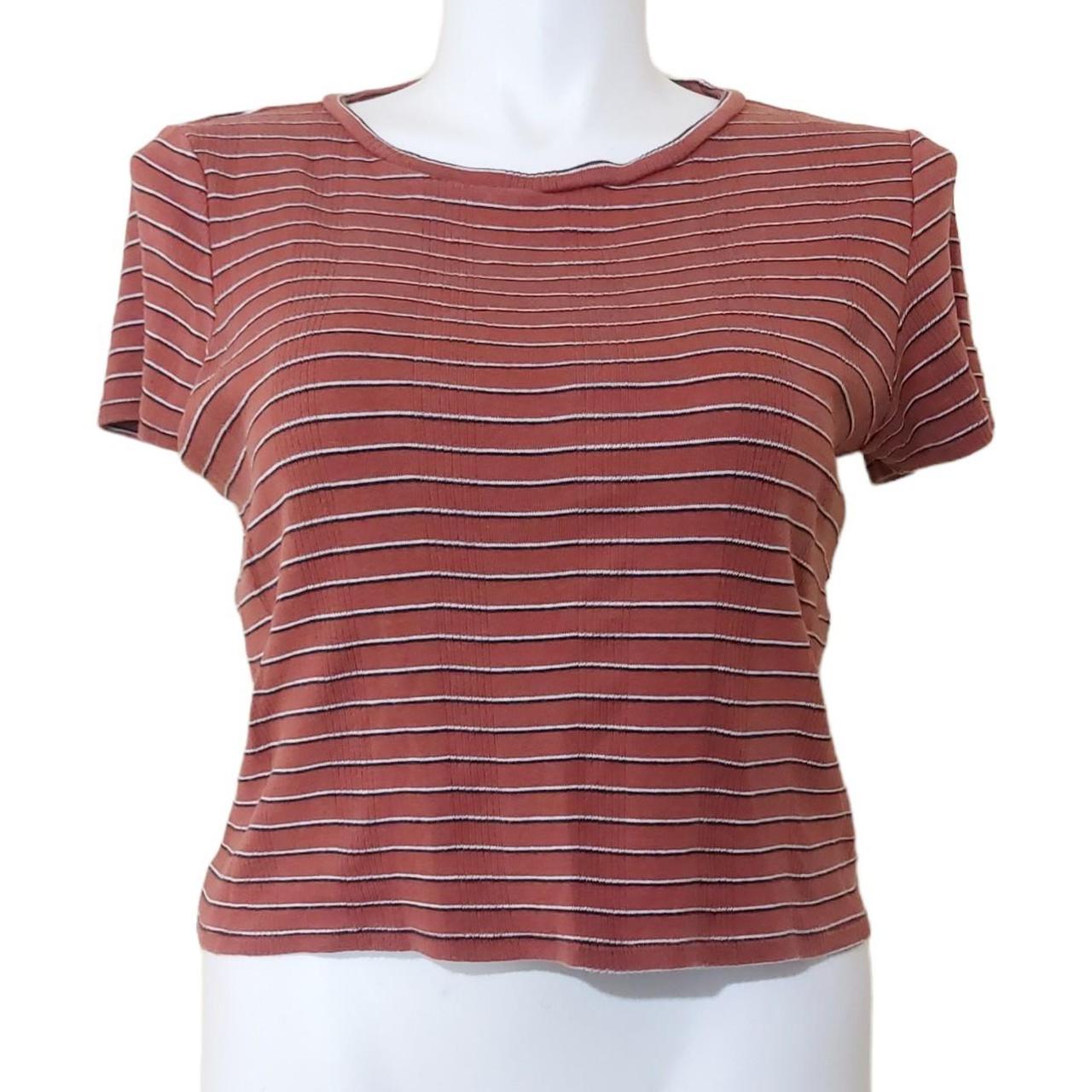 American Eagle Outfitters Women's T-shirt | Depop