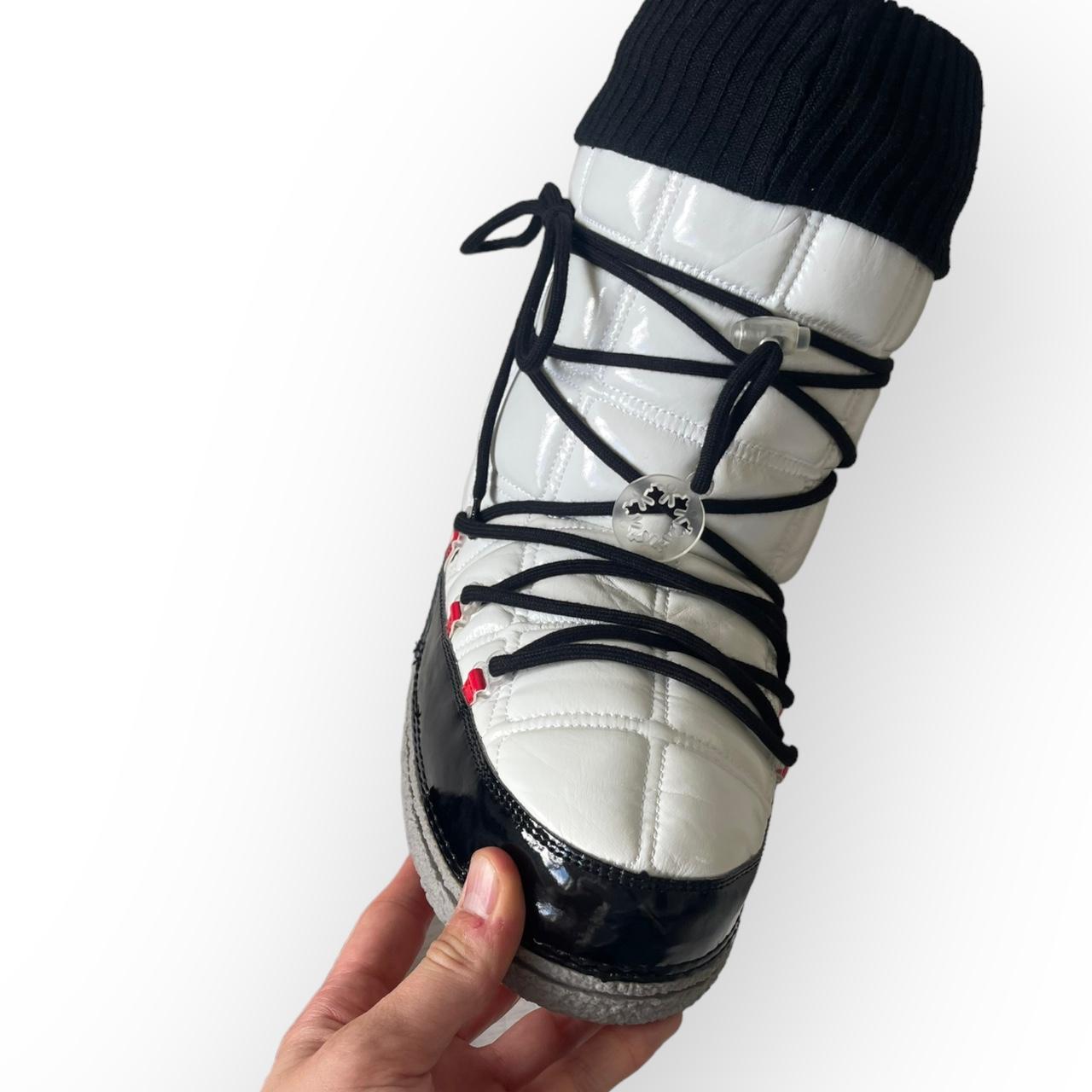 Vintage 00s O’Neill Yeti Moon Boots BRAND NEW!... - Depop