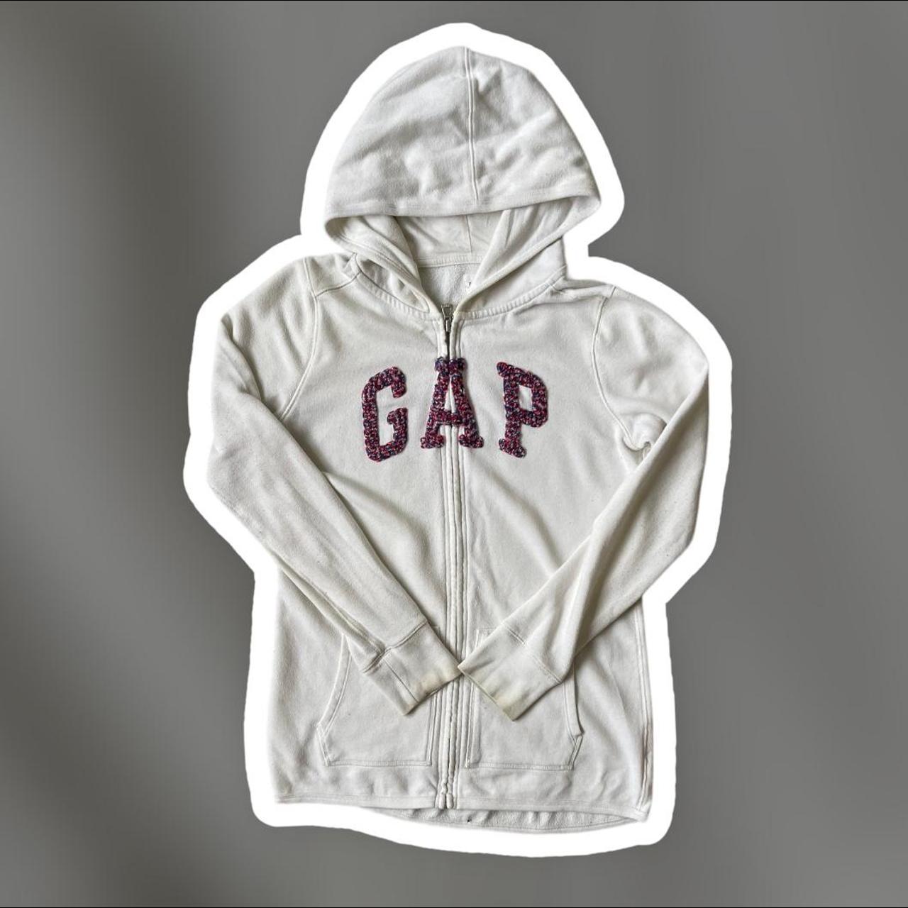 GAP’ Puff Embroidered Logo Knitted Crochet Centre... - Depop