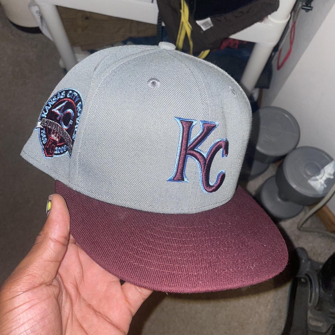 7 3/8 Kc royals fitted - Depop