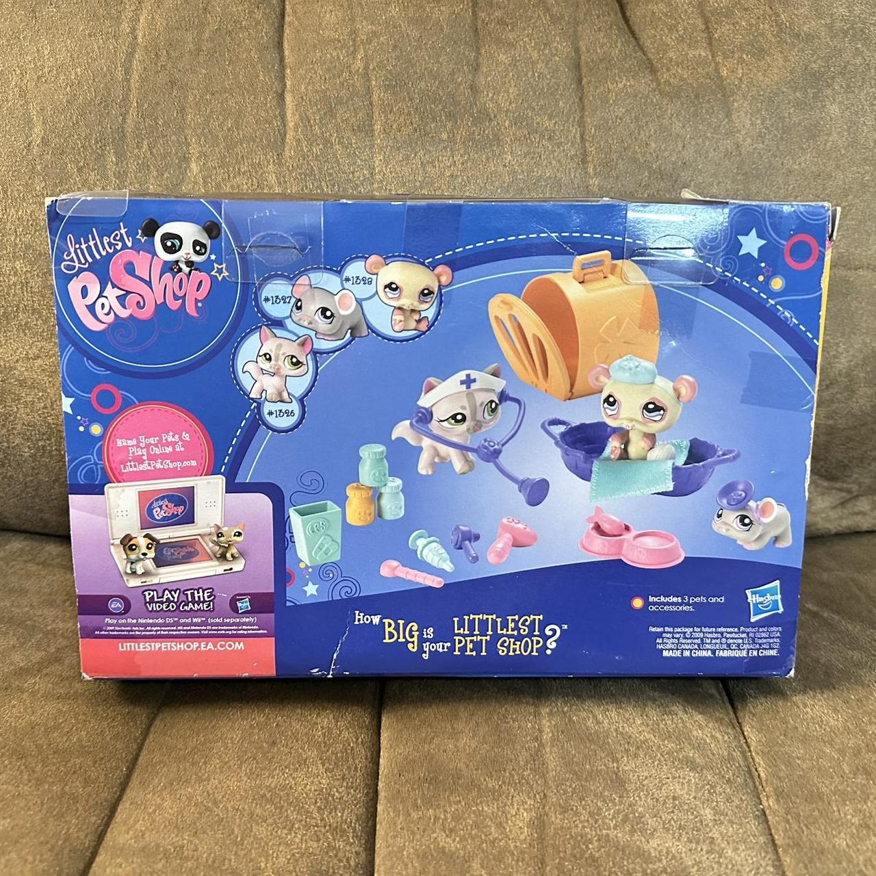 Littlest Pet Shop LPS NIB Caring Clinic Set 1326... | Depop