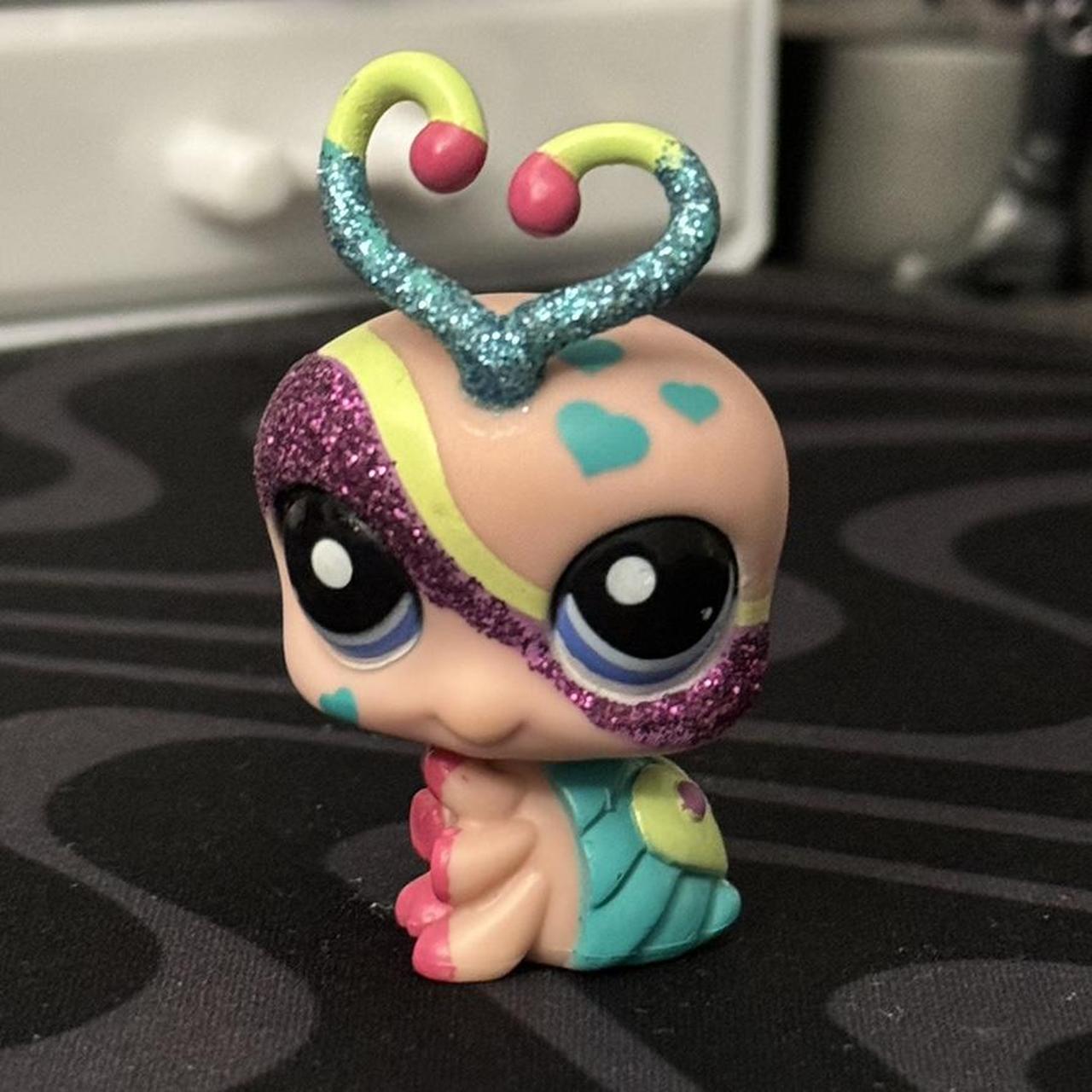 LPS ~ Shimmer N Shine, Love Bug figure LPS Figure #... - Depop