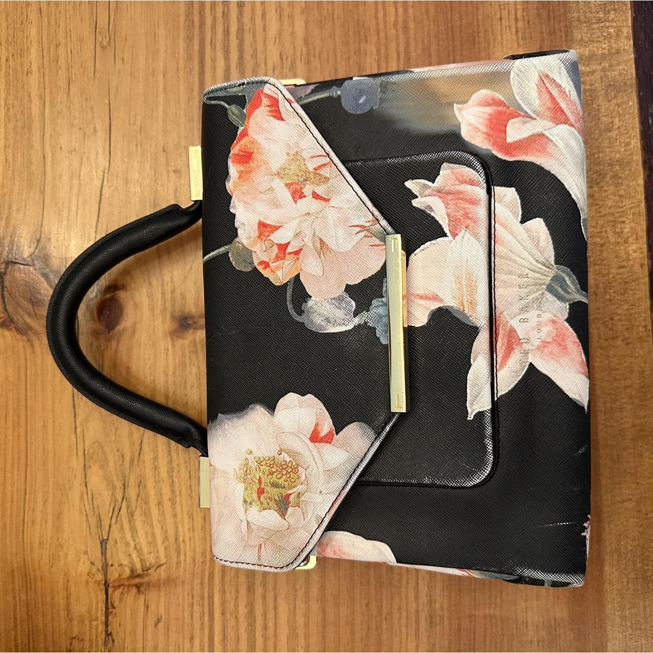 Ted Baker Purse - Depop