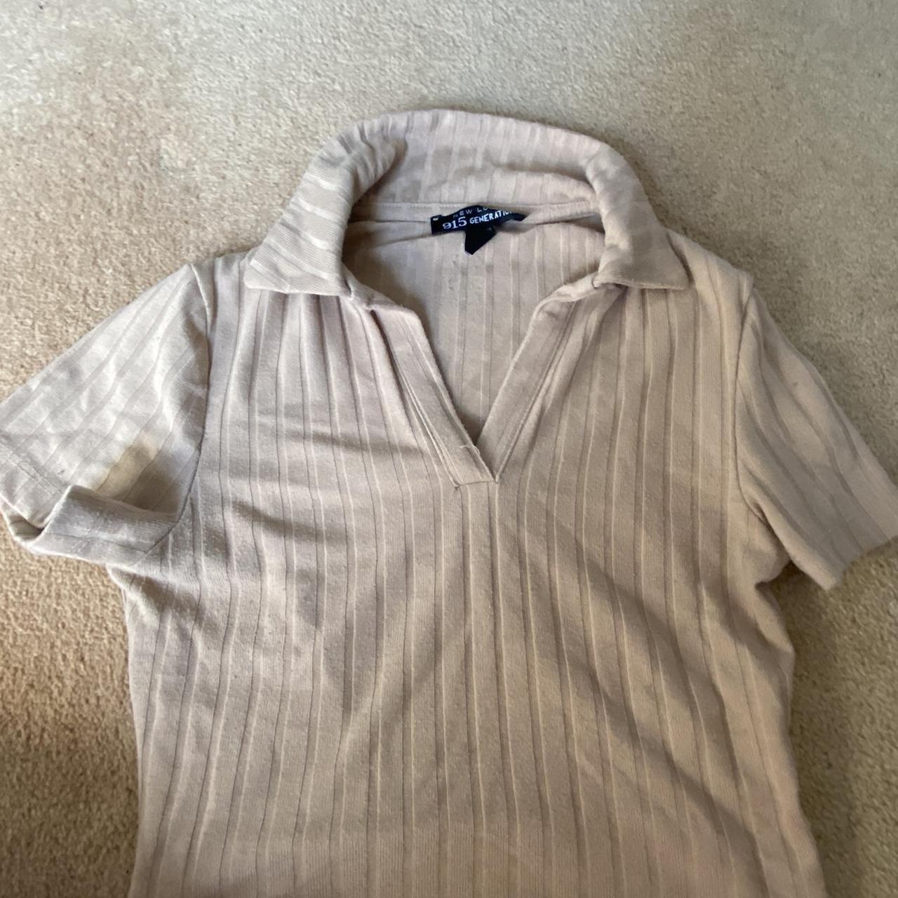 cute new look top age 10-11 fits me as an xs tho... - Depop