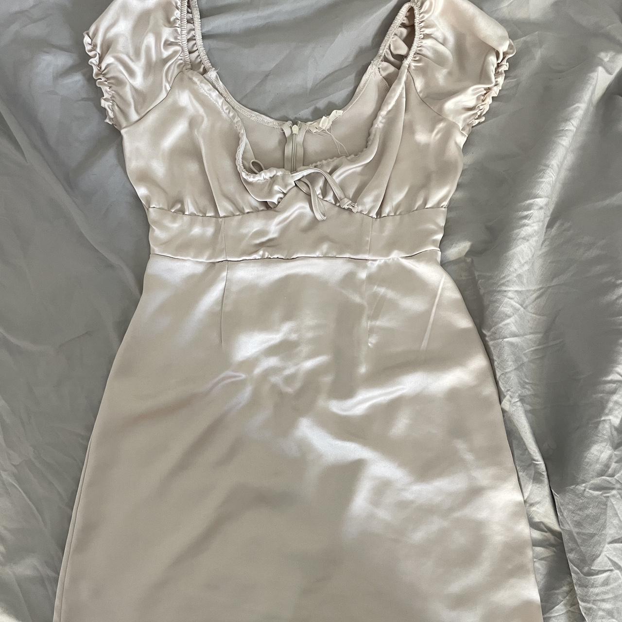 la hearts pacsun satin dress super super cute size... - Depop