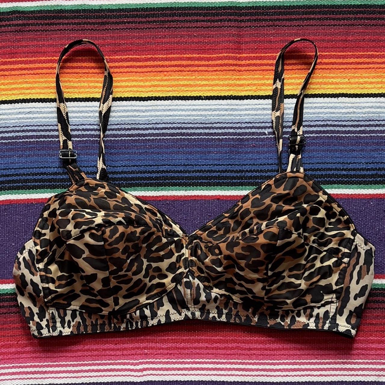 Authentic 1940s Vintage Vanity Fair Bra 36C... - Depop