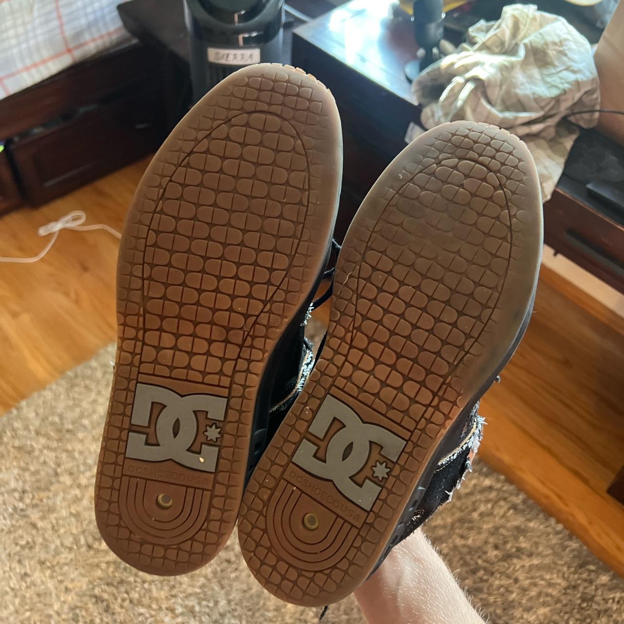 DC x Cash only lynx og's, been skated a lil and... - Depop