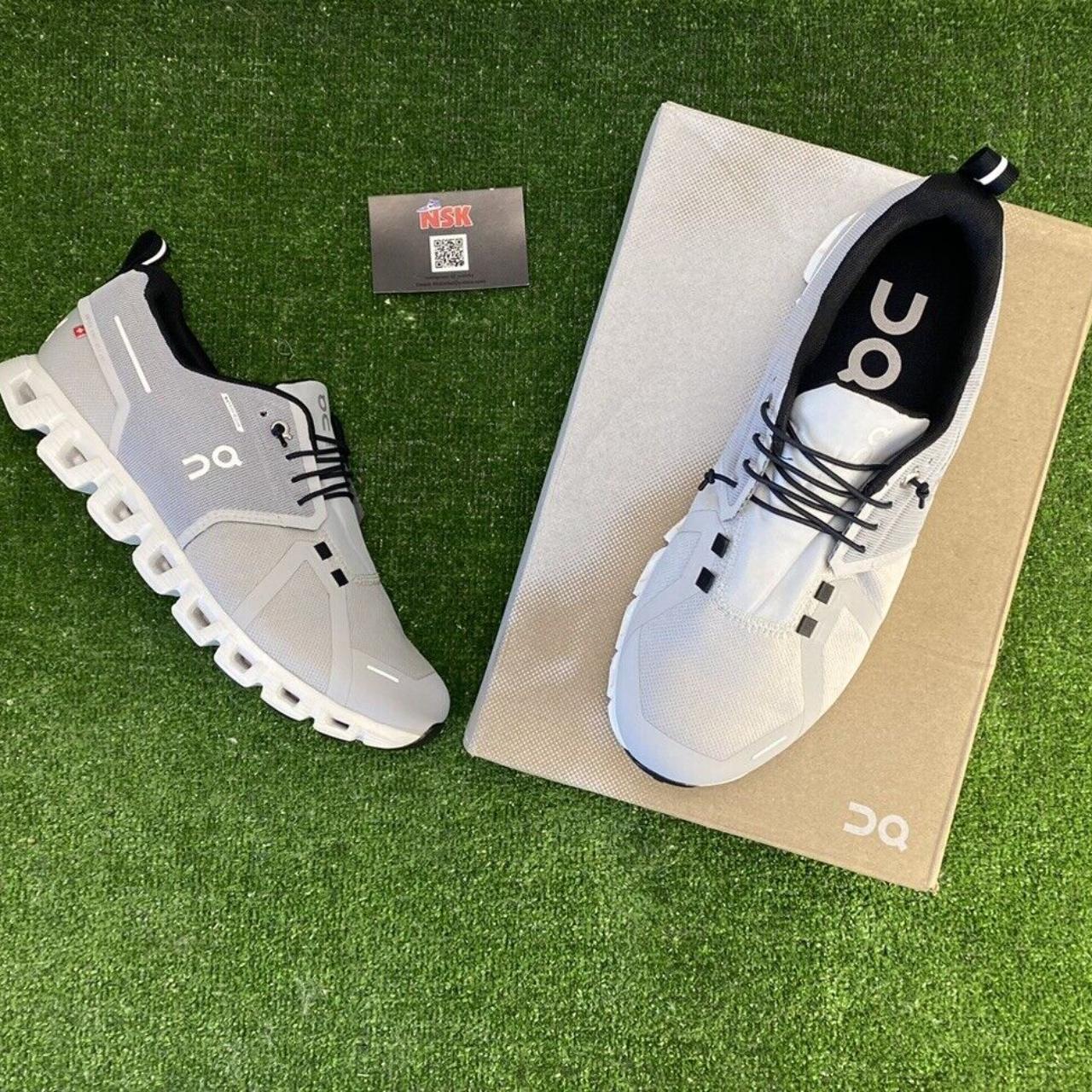On Running Men's Grey and White Trainers | Depop