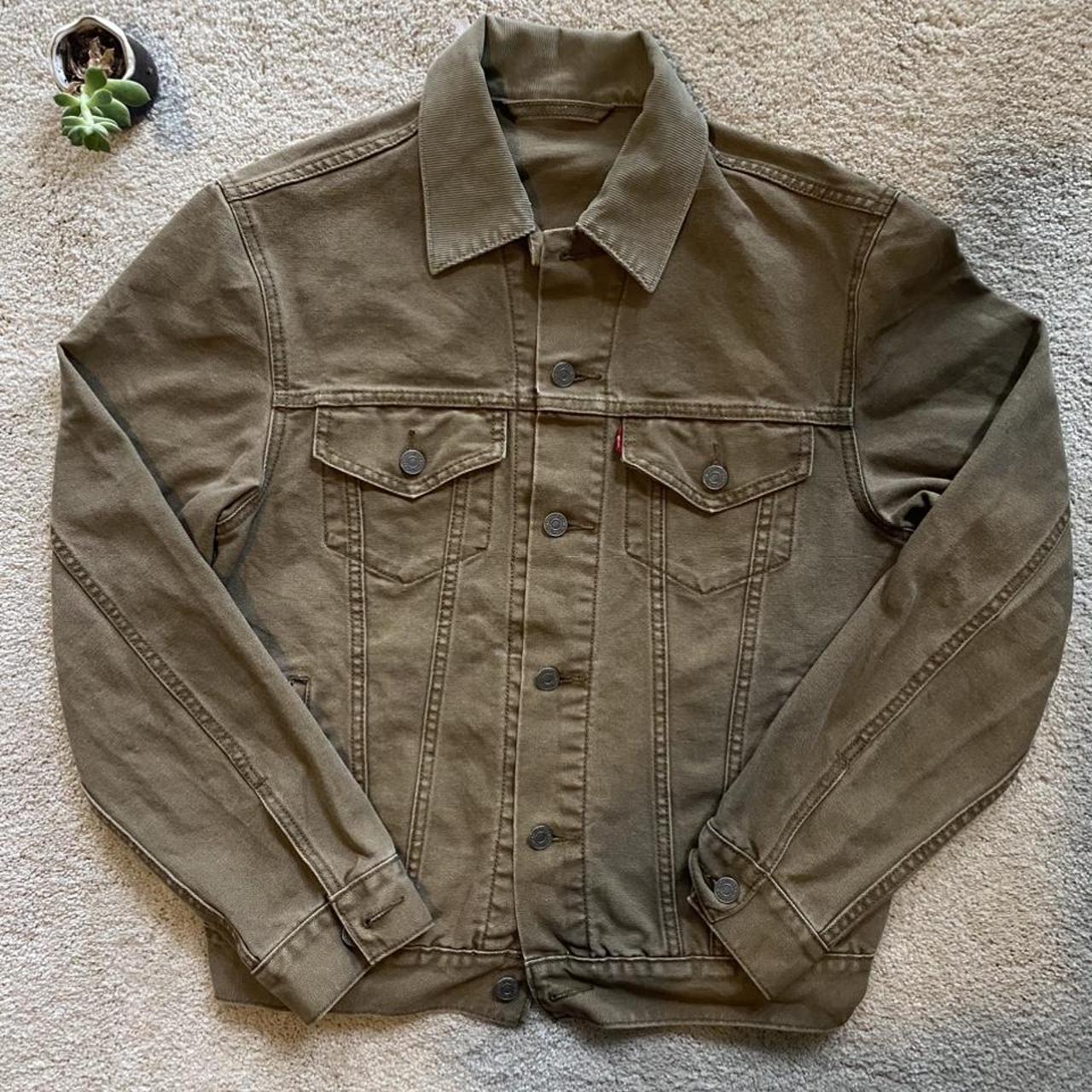 Levi’s beige trucker jacket Size: Chest 20” Length... - Depop