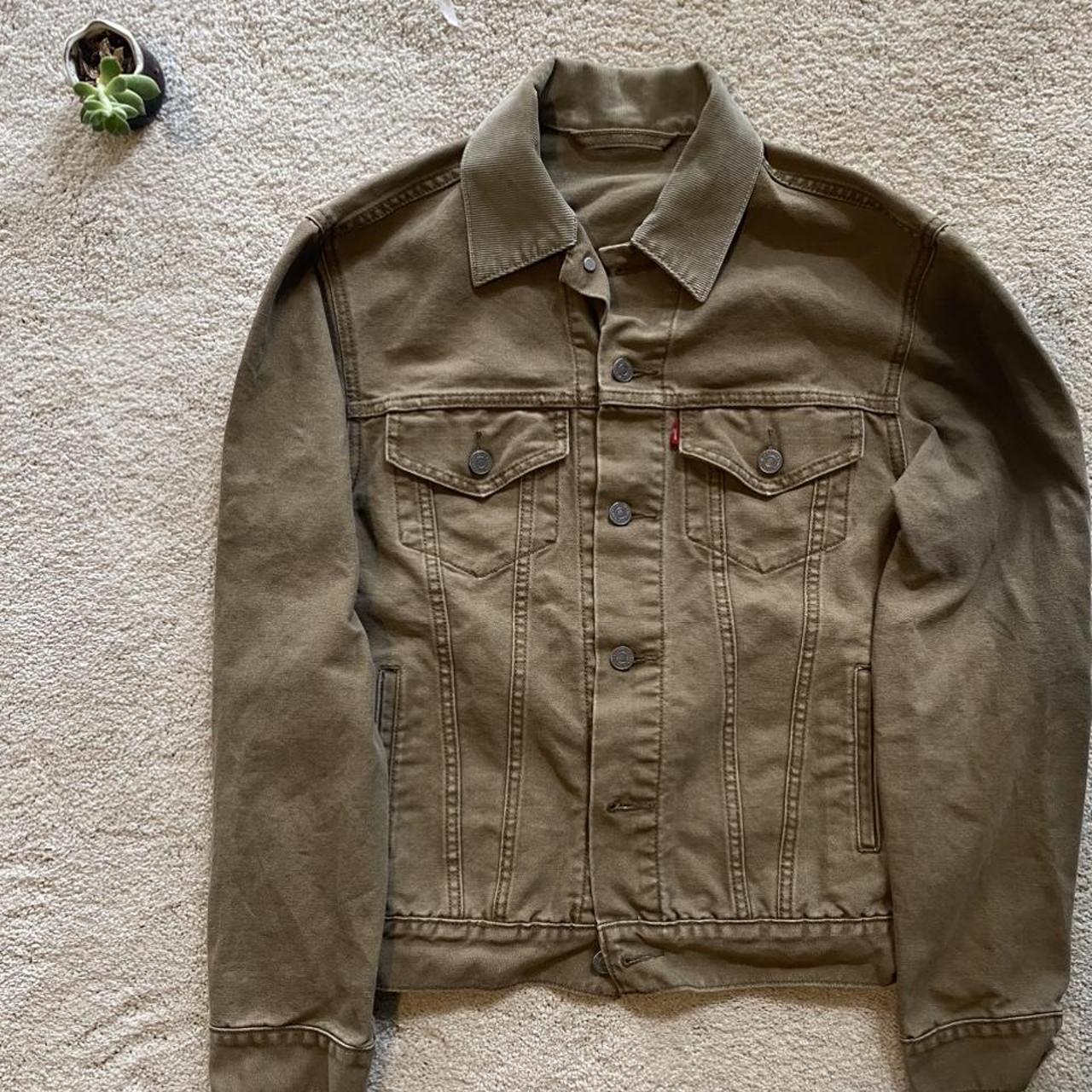 Levi’s beige trucker jacket Size: Chest 20” Length... - Depop