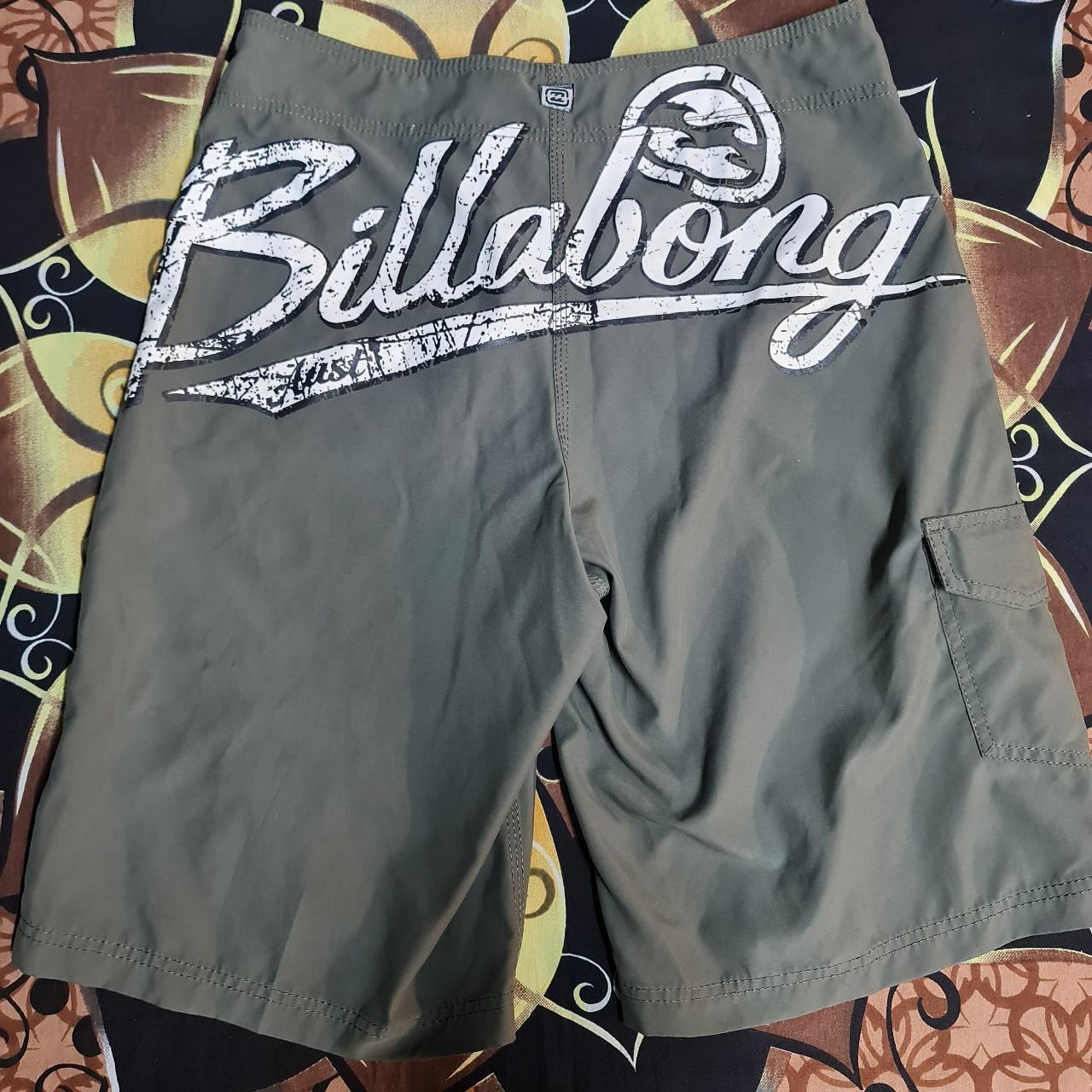 Vintage BILLABONG Y2K Boardshorts. Size:32.... - Depop