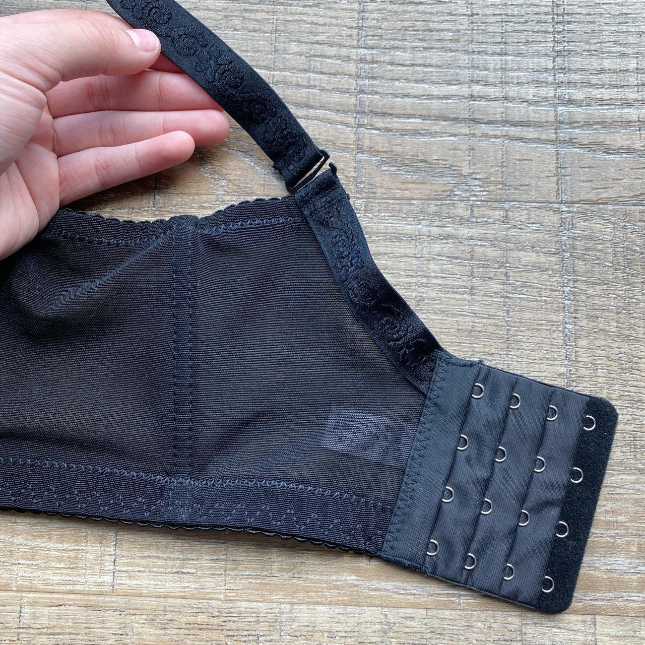 Floral Lace Bra Sorry for poor lighting & wrinkles... - Depop