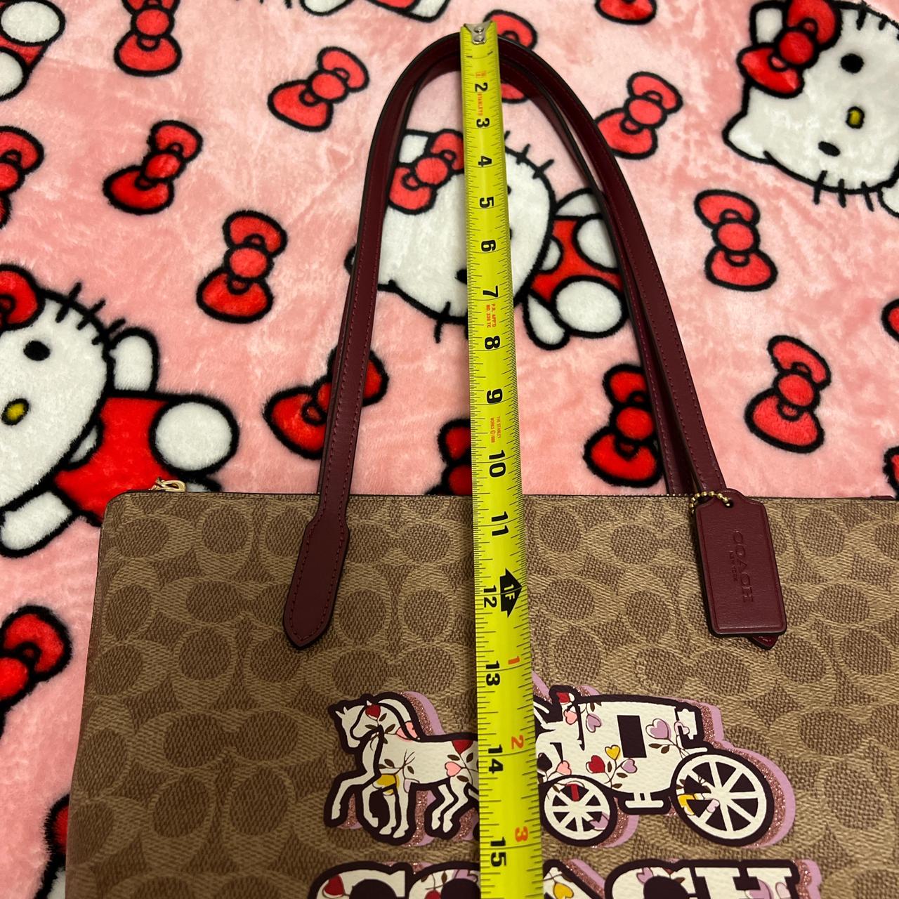 ♥️💋Cute Fiona Zip Tote Bag With Horse And Carriage... | Depop