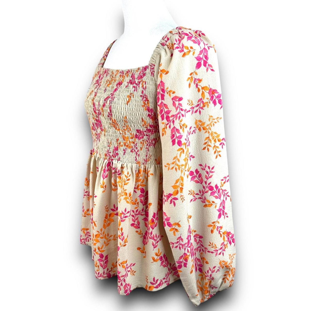 Lightweight cottagecore / peasant style floral top /... - Depop