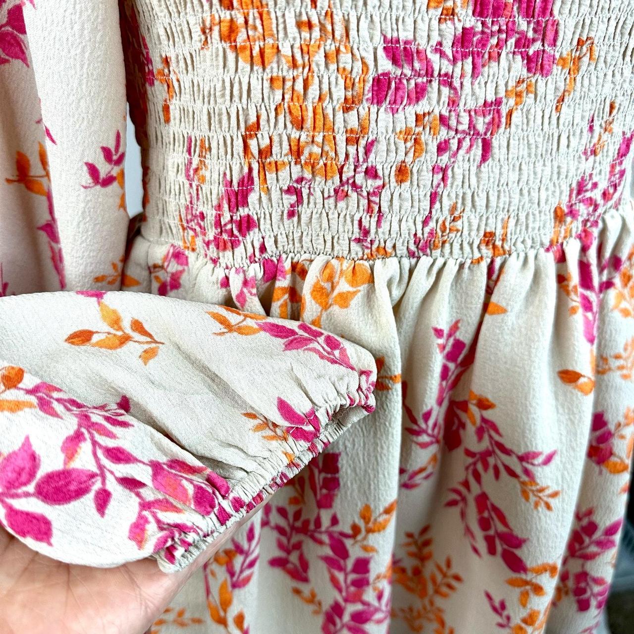 Lightweight cottagecore / peasant style floral top /... - Depop