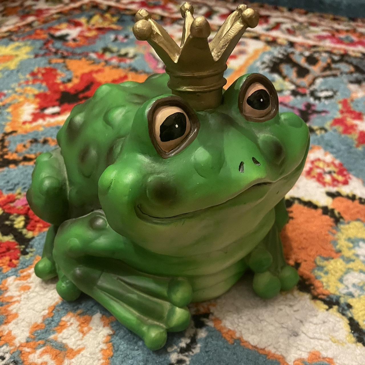 Frog figurine 🐸 - Depop