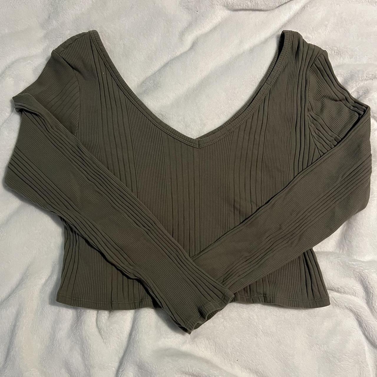 Cute Arizona Ribbed long sleeve crop top... - Depop