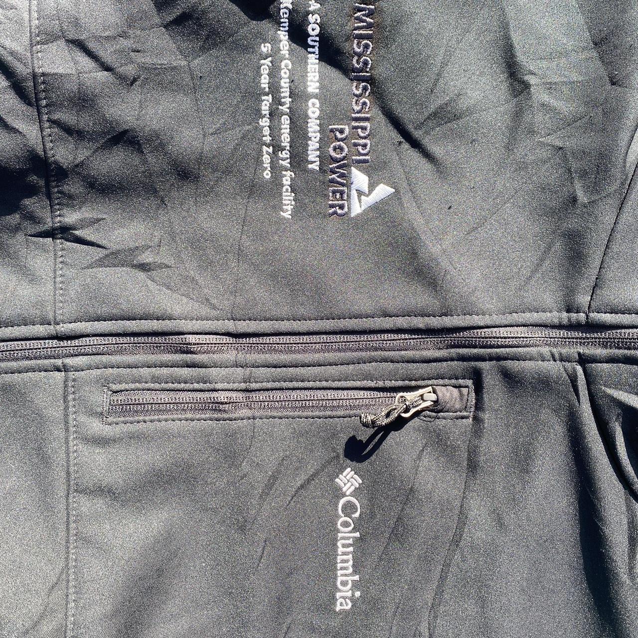 Columbia Sportswear Men's Black and White Jacket | Depop