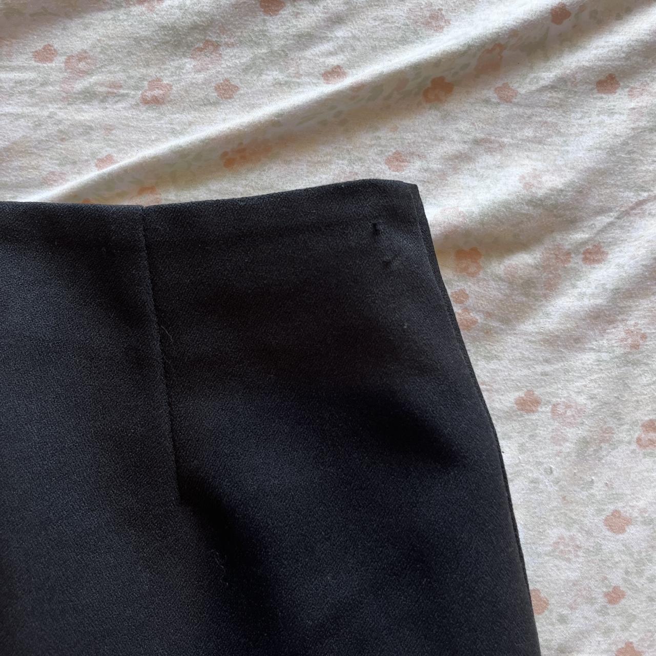 90s mini skirt 🤍great vintage basic -black mini... - Depop