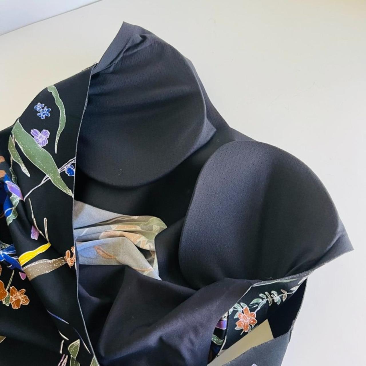 Knix Women's Black Vest | Depop