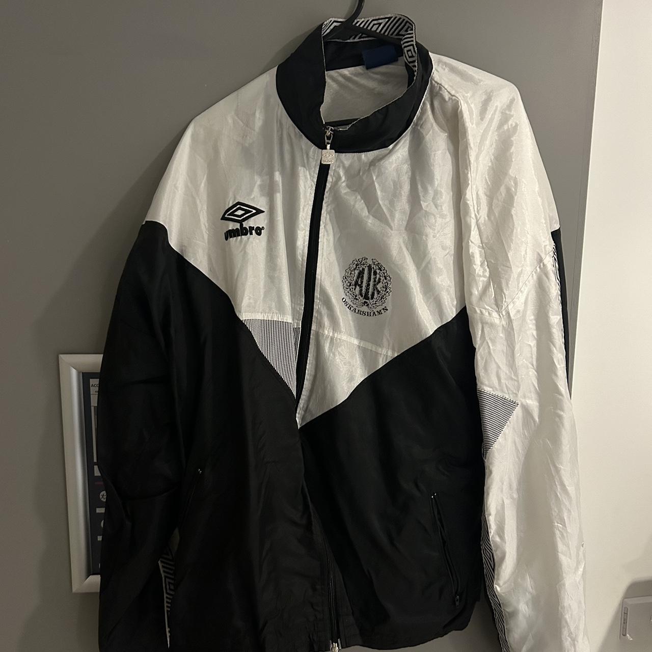 Umbro Wind Jacket - size XXL fits L-XL - Depop