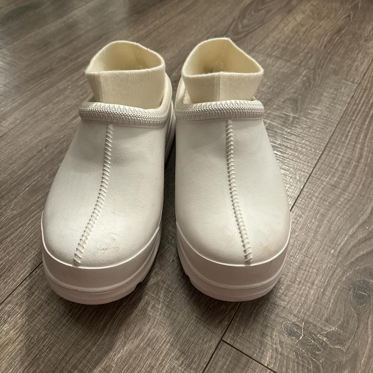 White minimalist ugg clogs #clogs - Depop