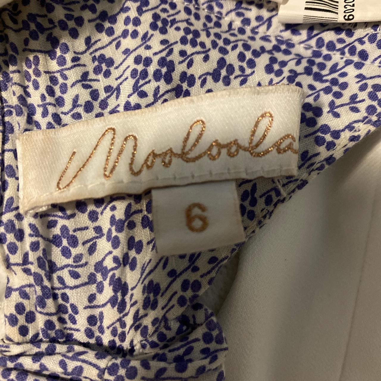 Mooloola blue flower scarf top from city beach with... - Depop