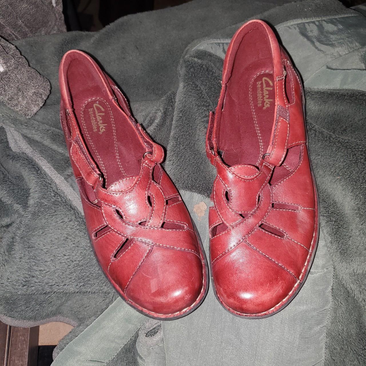 Red clarks bendables shoe size 9w - Depop