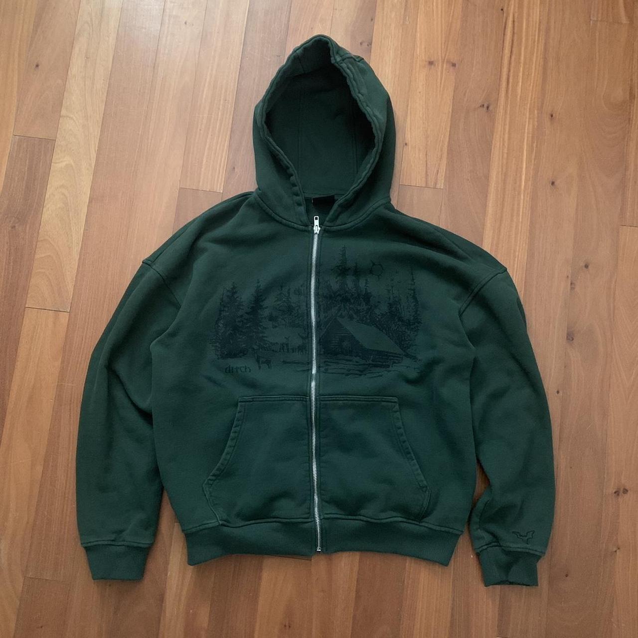 Ditch LA Cabin in the Woods Zip-up Jacket Size... - Depop
