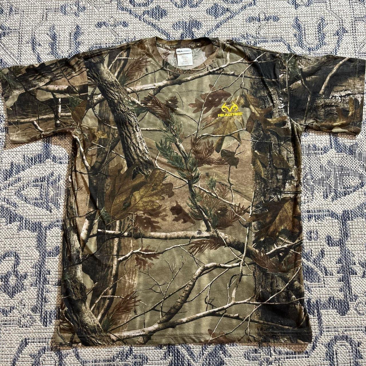 Realtree Camo T Shirt SZ Large 22 x 28 Nice fit... - Depop