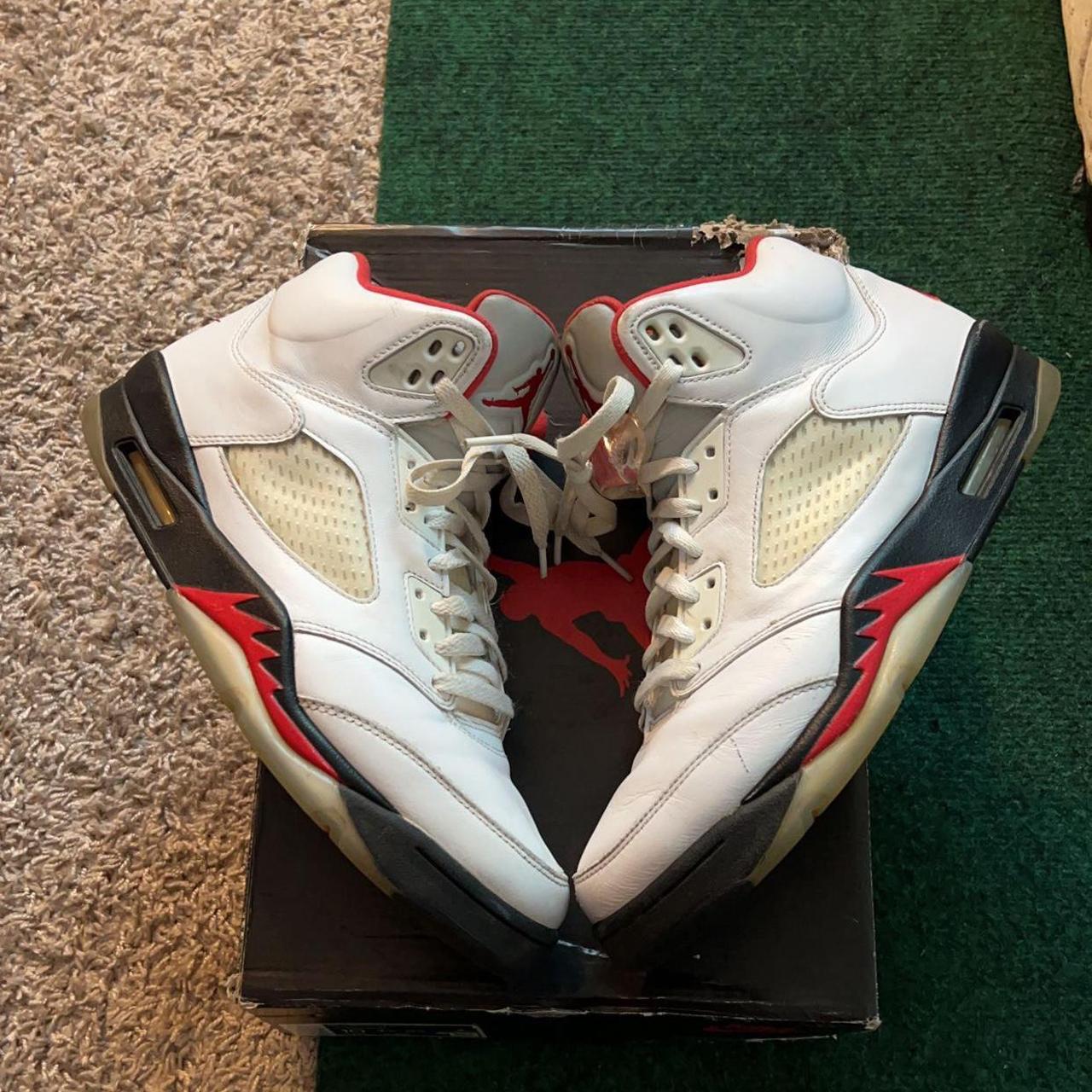 fire red 5s size 10 og box $60 - Depop