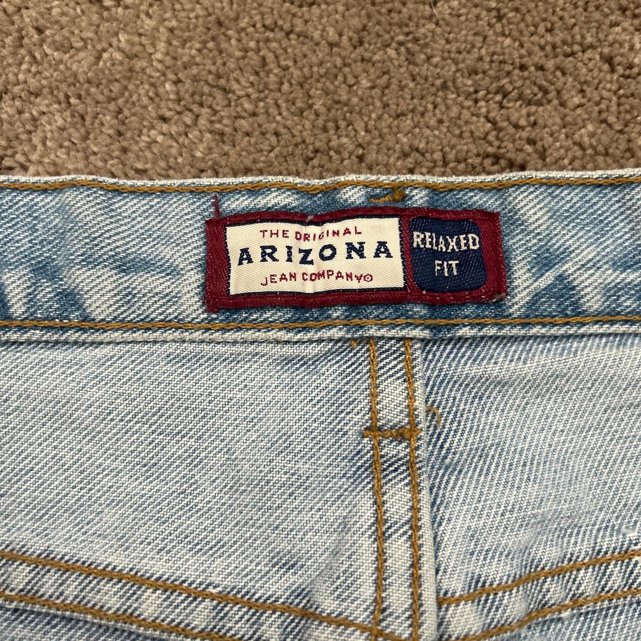 Arizona relaxed fit jeans size 30x32 can fit 32 waist - Depop