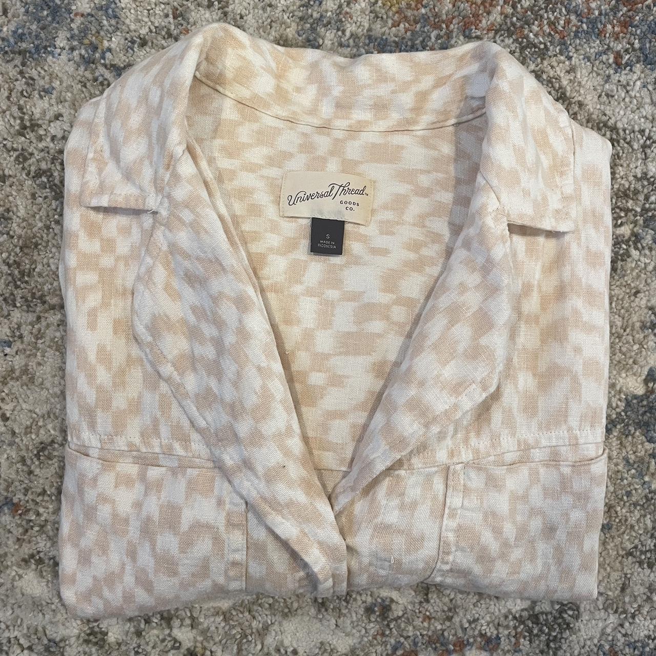 Universal Thread Women's Shirt | Depop