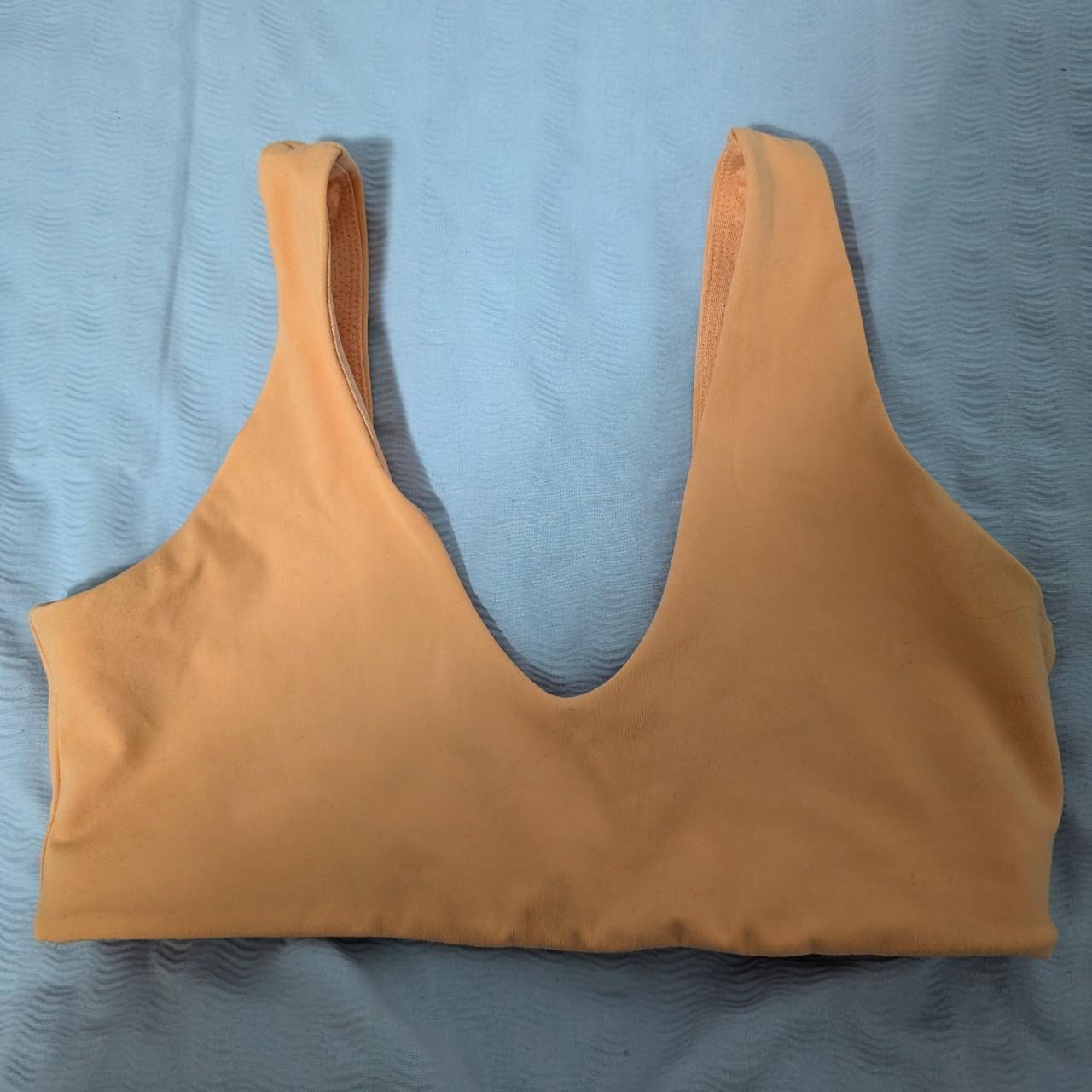 Repop Crop shop boutique sports bra Size M #csb... - Depop