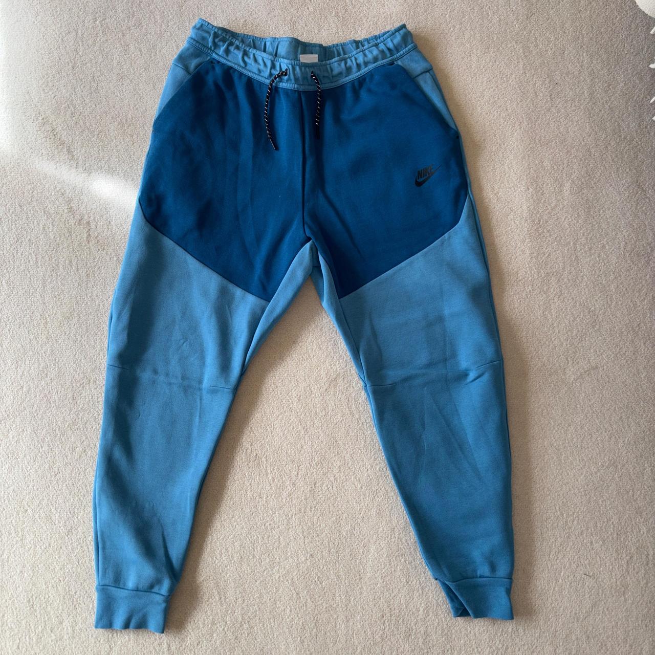 Nike tech bottoms - Depop