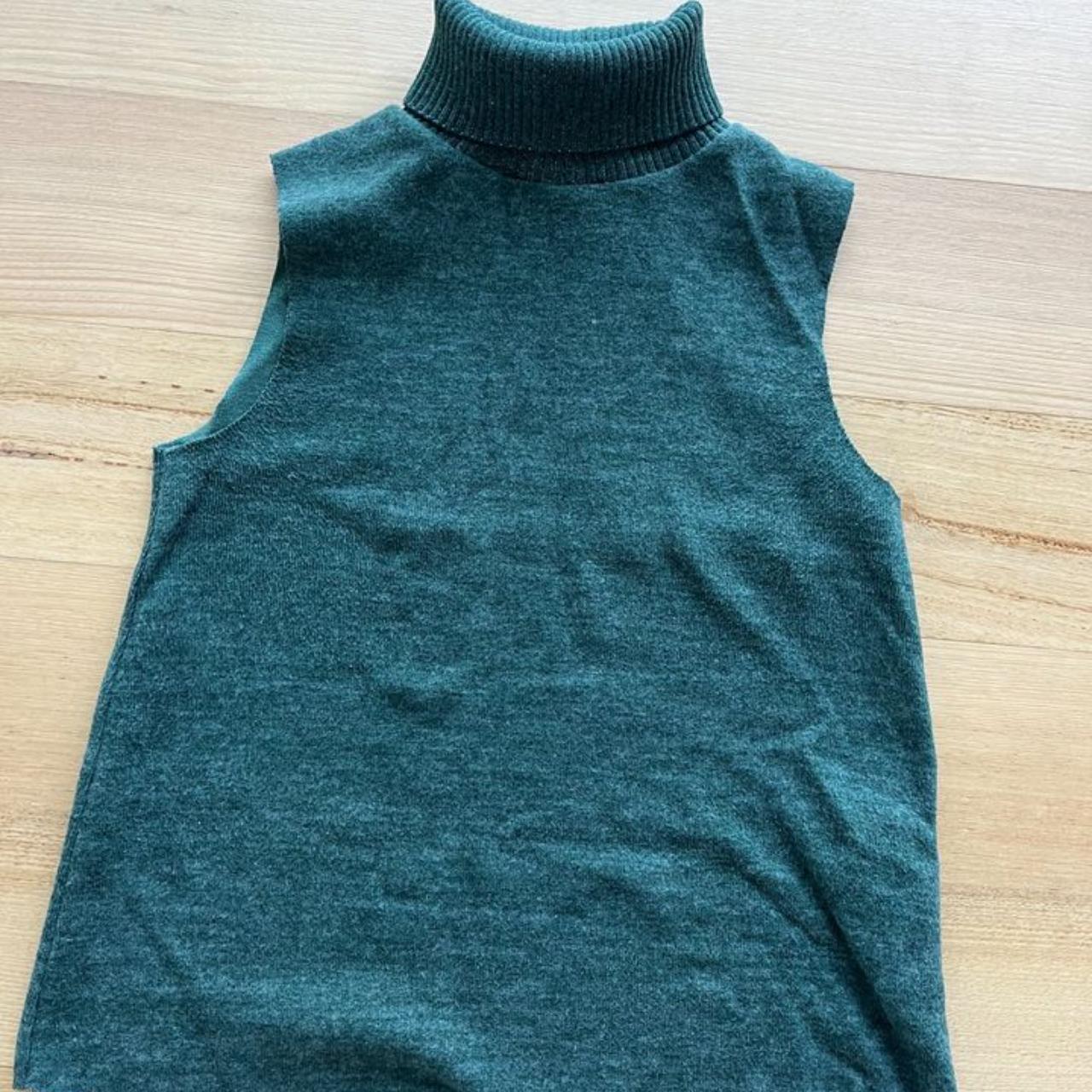 Green knit turtle neck vest Brand new without tags - Depop