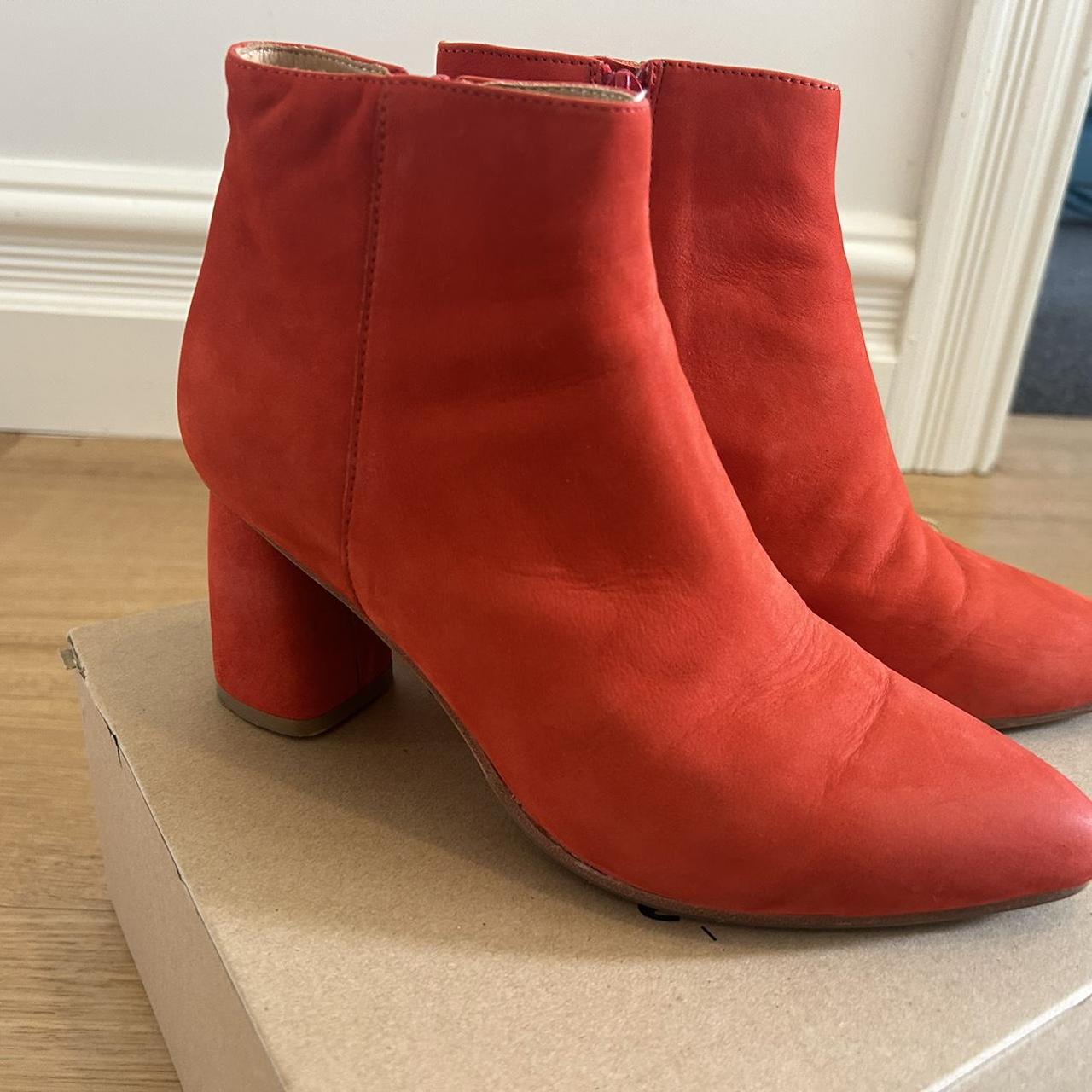 Bared Firecrest boots in Chili nubuck size 37... - Depop