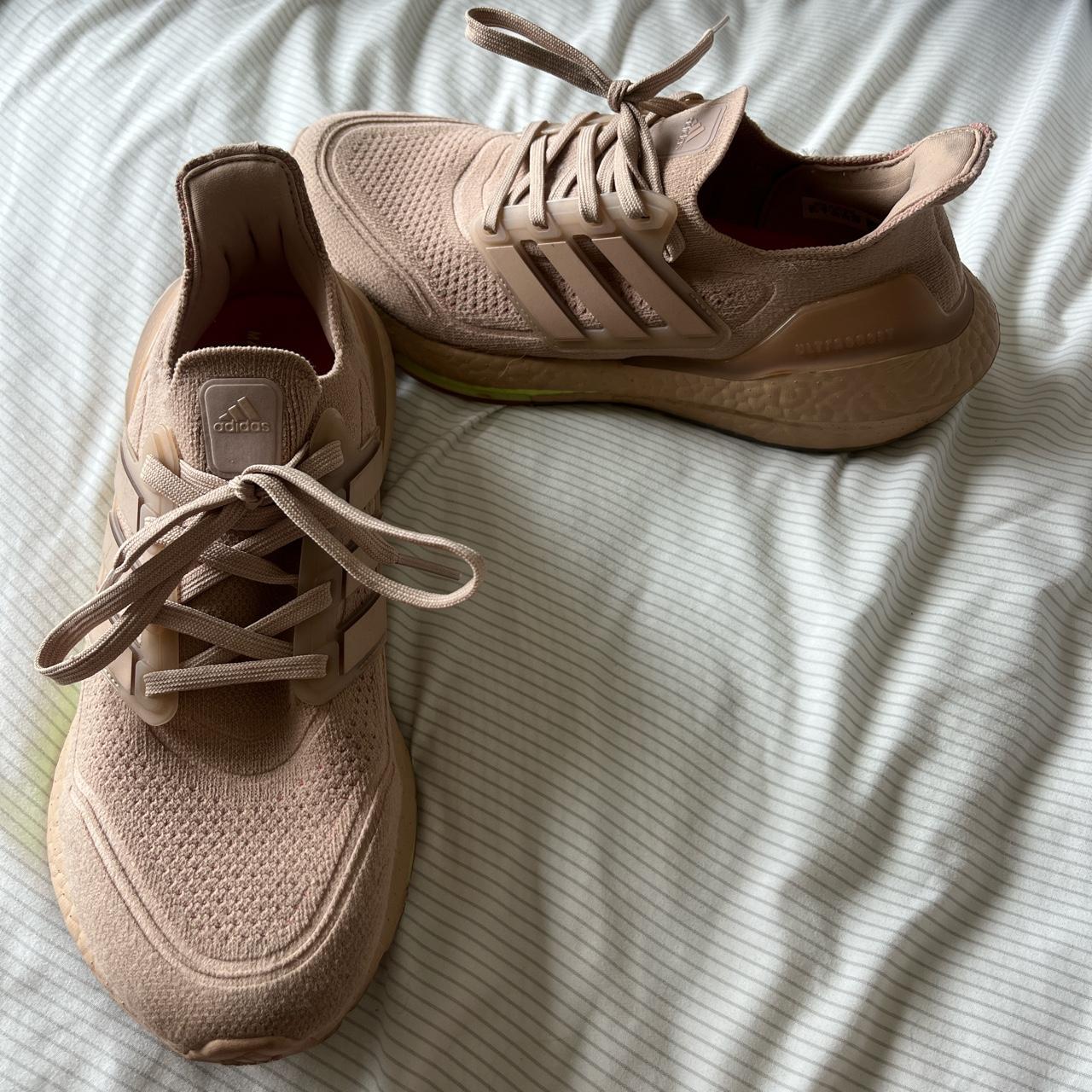 Woman’s ADIDAS ultra boost size 8.5. Amazing... - Depop