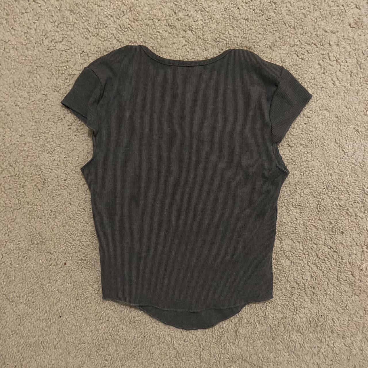 Super adorable acubi dazy button up crop top never... - Depop