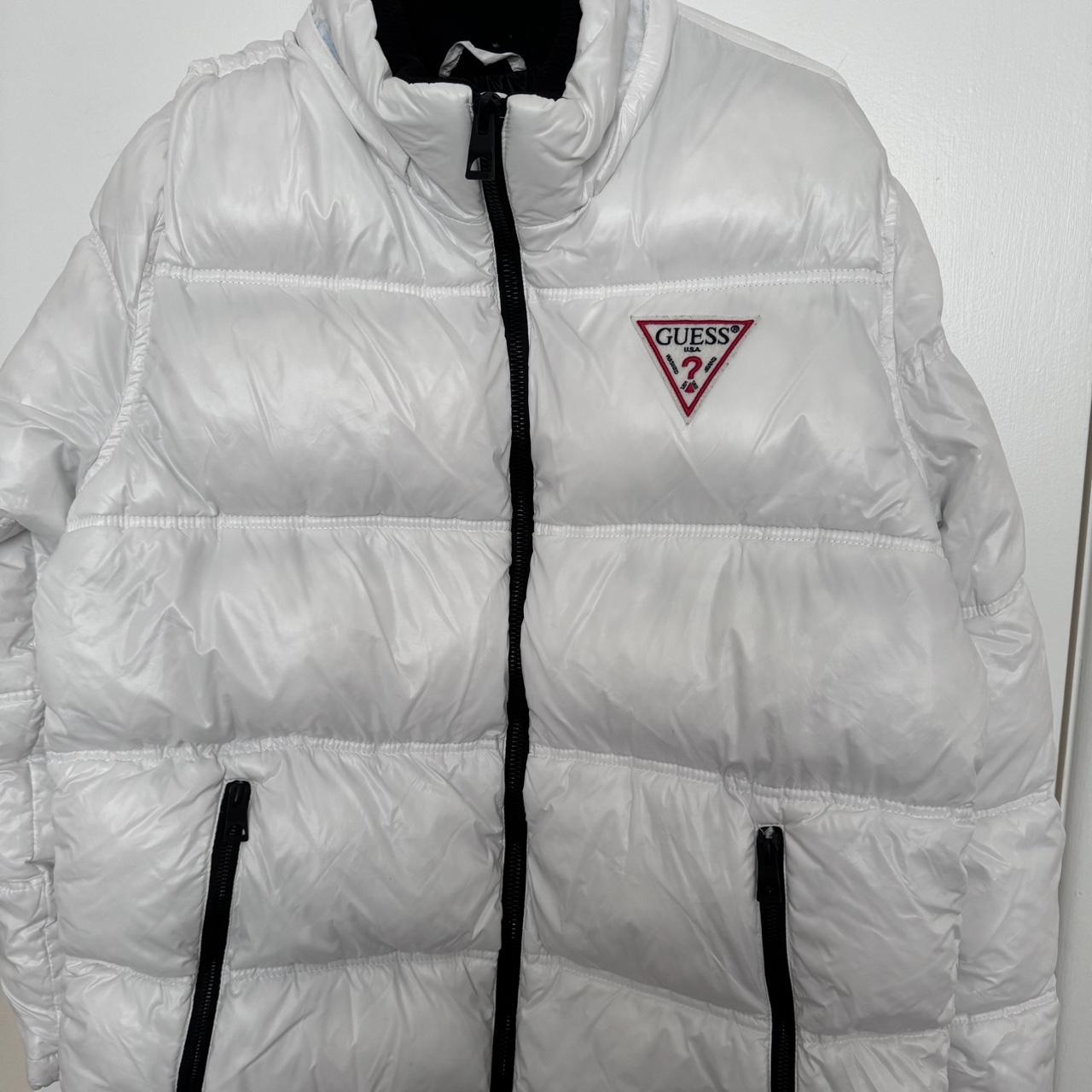 XL white Guess puffer zip up jacket! - Depop