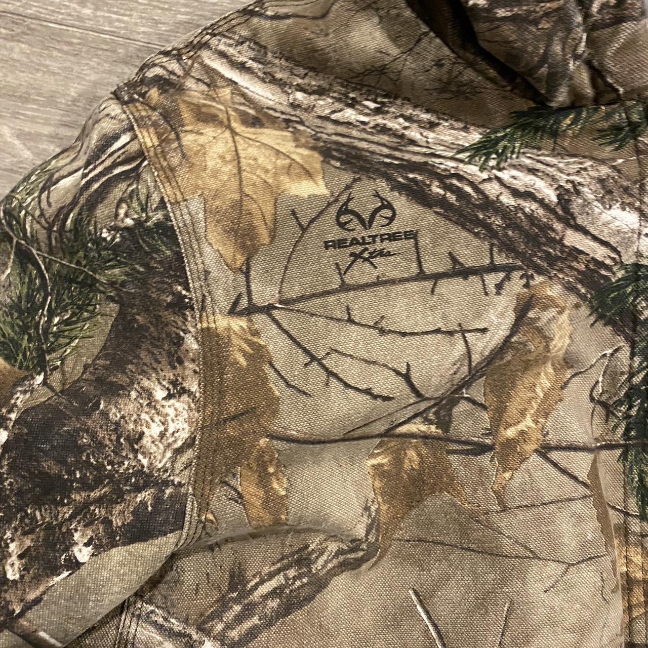 Carhartt real tree jacket -youth size large -fits... - Depop