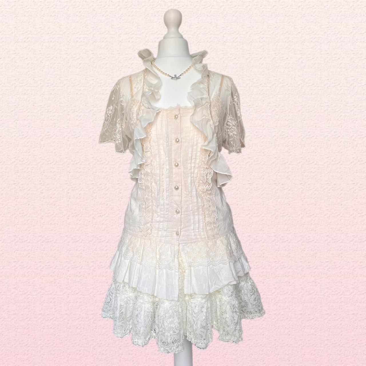 ꀾ'꒱°˖ lace floral ruched cardigan ♡... - Depop