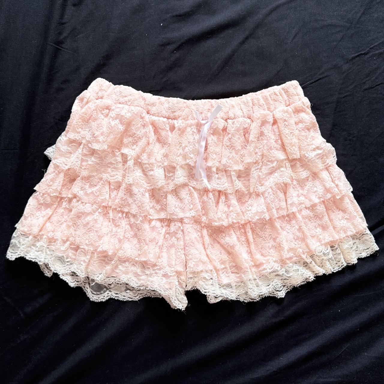 ꀾ'꒱°˖ baby pink lace ruffle shorts, super... - Depop