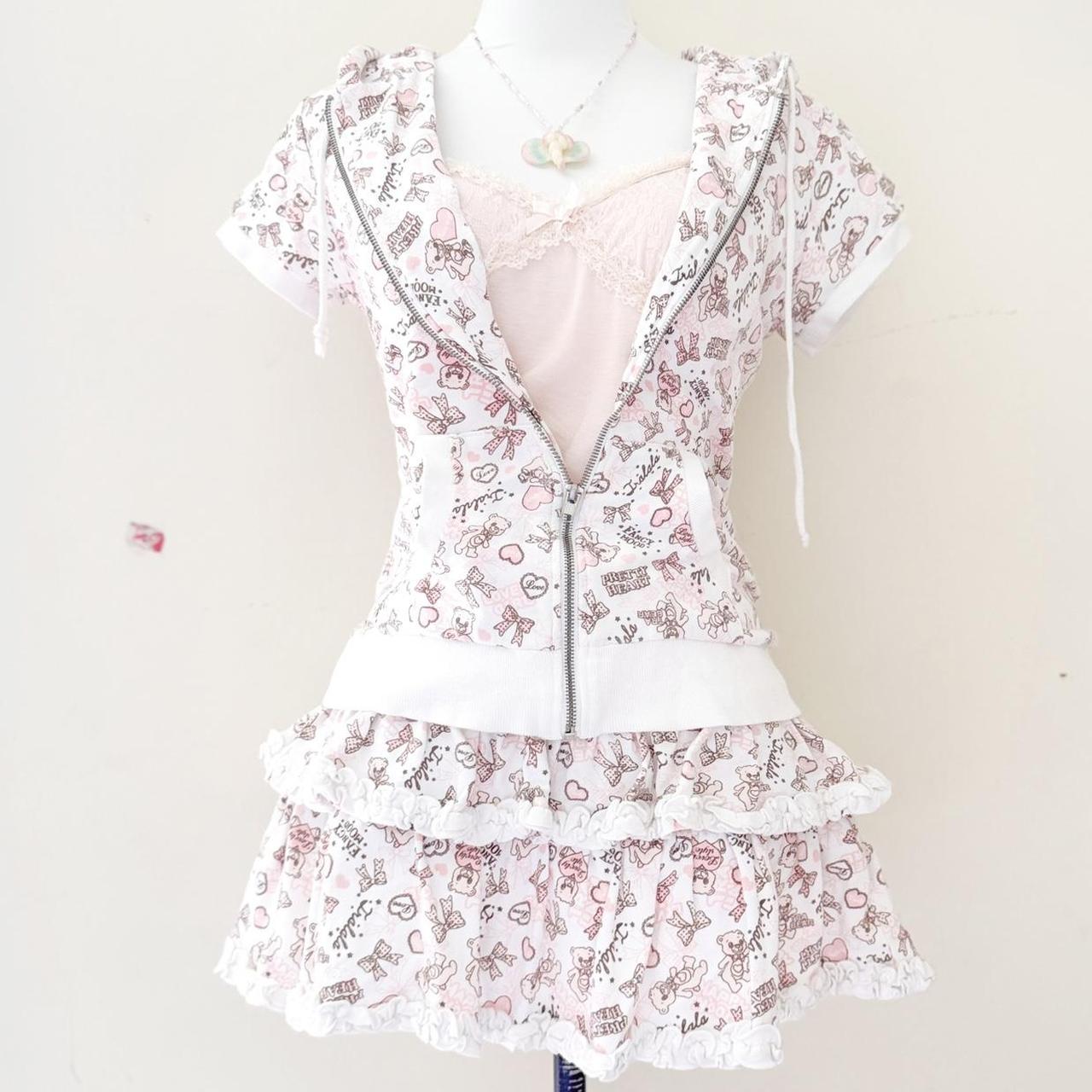 Lizlisa/Tralala pink printed set, bear and bow... | Depop