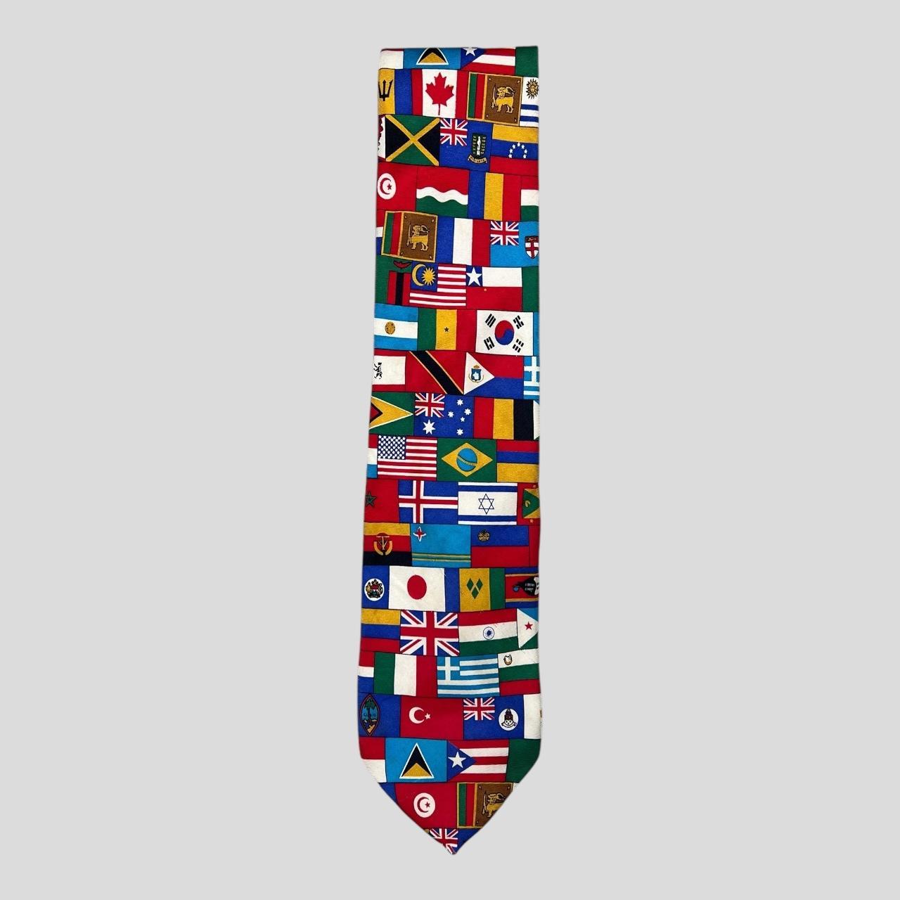 Vintage flags of the world tie - a super dope... | Depop