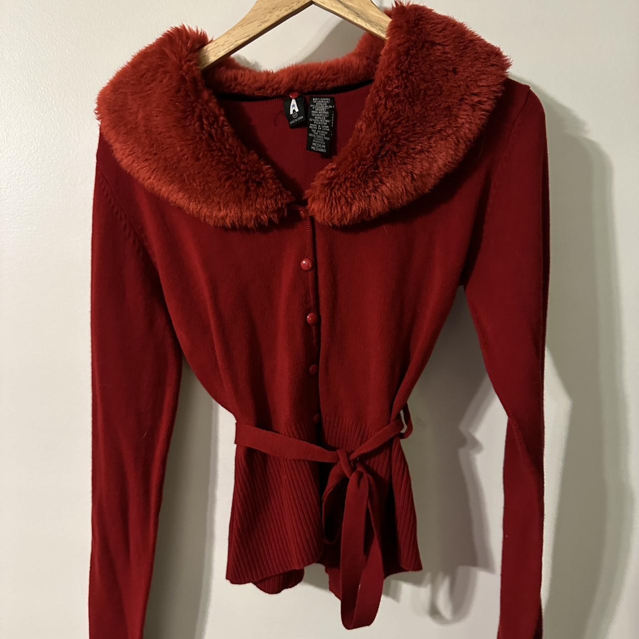 Red fur collar sweater - Depop