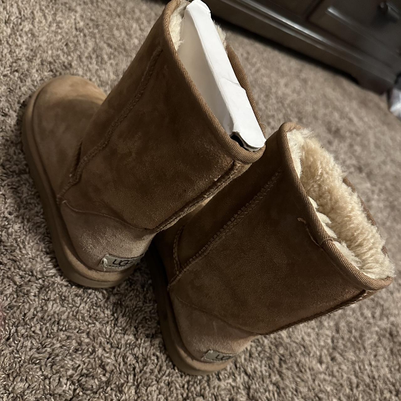 uggs and stored with inserts to keep form - Depop