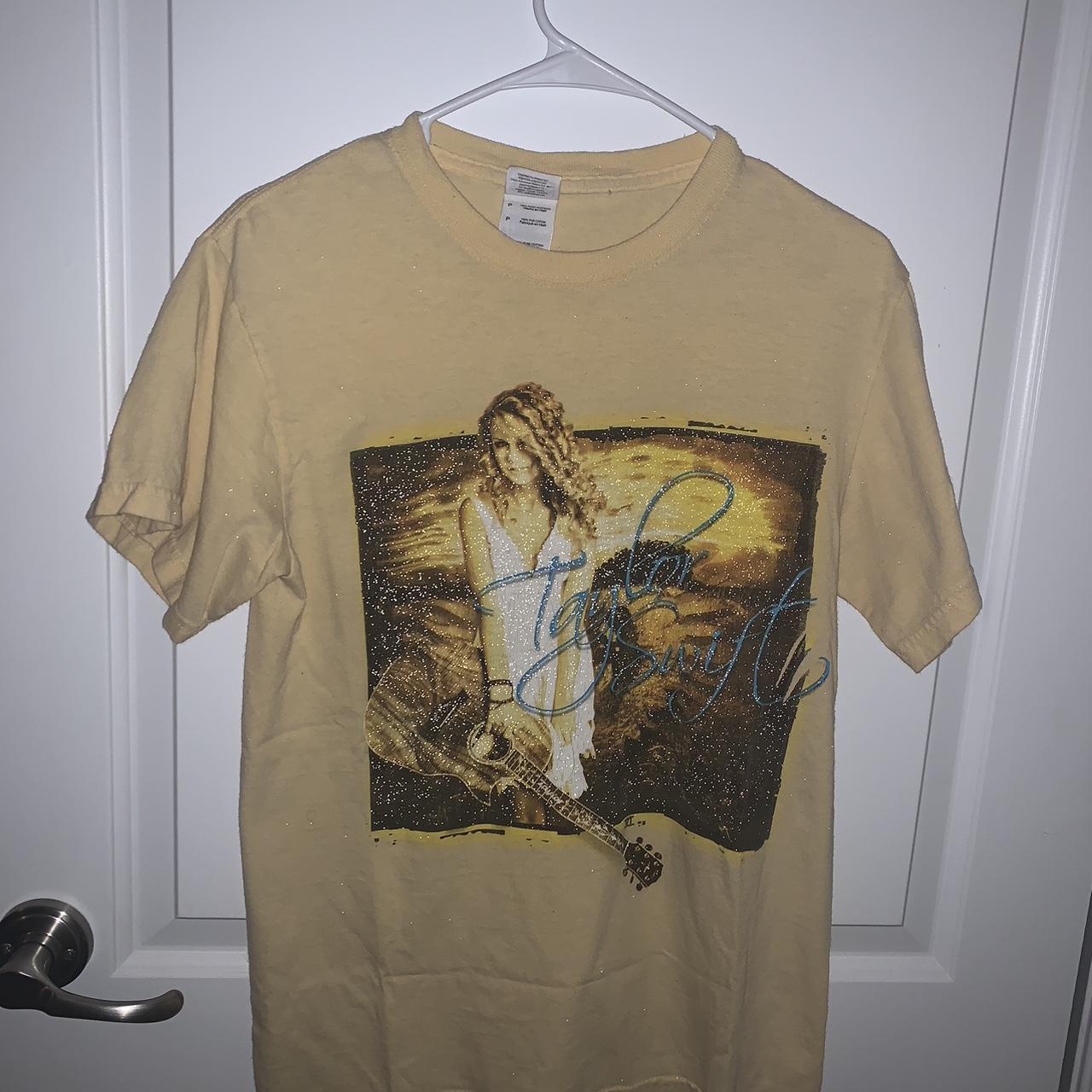 Taylor Men's Cream and Blue T-shirt | Depop